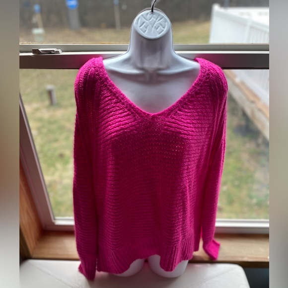 Universal Thread | Sweaters | Universal Thread L Sweater Prettiest Pink ...